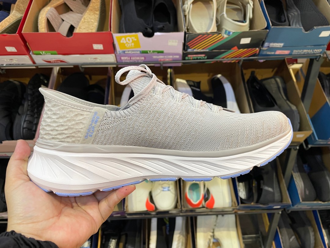 SKECHERS_ORI_NATURAL_HARGA NETT, Fesyen Wanita, Sepatu di Carousell