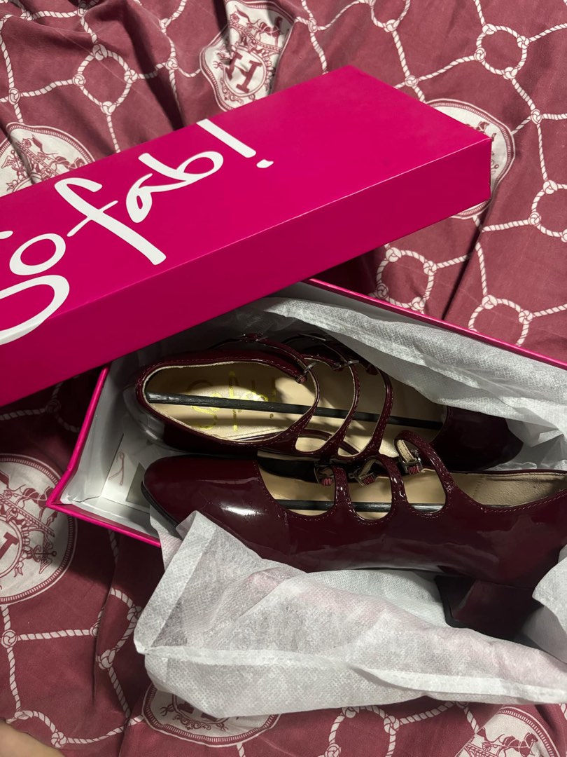 Sofab! ( Red Shoes), Women's Fashion, Footwear, Sandals on Carousell