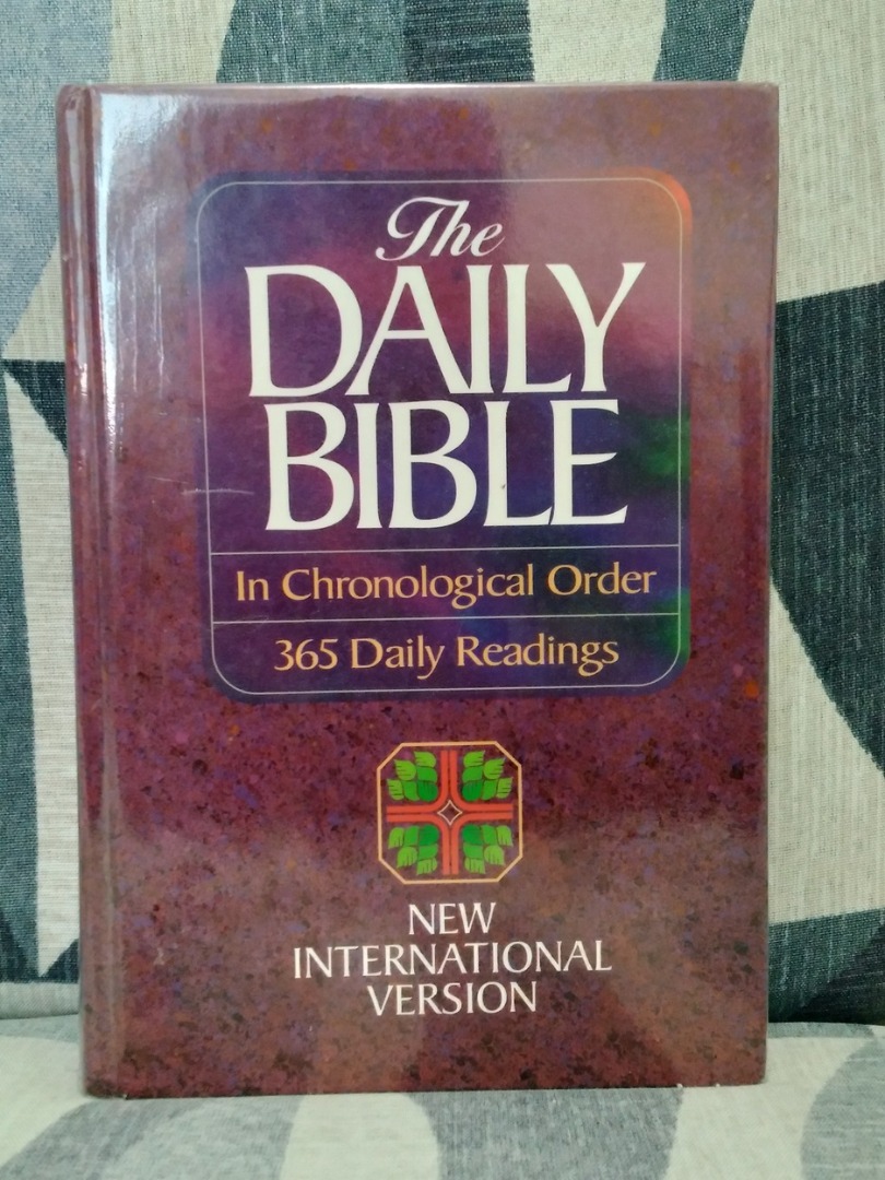 The Daily Bible: In Chronological Order 365 Readings NIV 1984 (Preloved ...