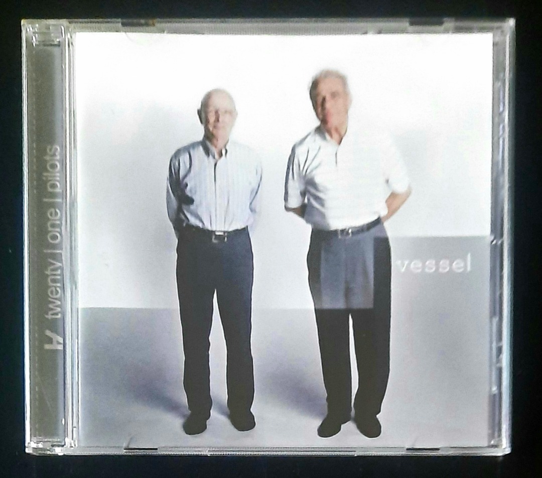 Twenty | One | Pilots - Vessel 7567-87627-5 (Used CD), Hobbies & Toys, Music & Media, CDs & DVDs ...