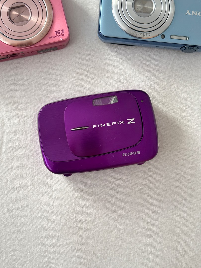 CCD FUJI J37 Digital Camera, Photography, Cameras on Carousell