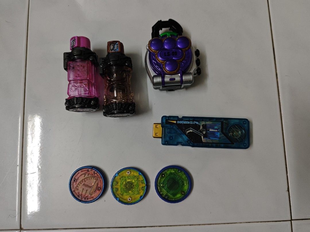 Kamen rider memory medal lockseed sg gp non dx belt driver, Hobbies & Toys, Toys & Games on ...