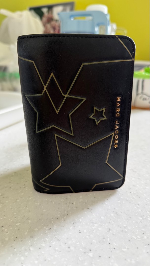 Marc Jacobs (Japan Edition) Wallet 銀包- 日本限定, 名牌, 手袋及銀包 - Carousell