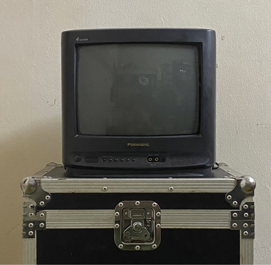 Panasonic CRT-TV, Hobbies & Toys, Collectibles & Memorabilia, Vintage ...