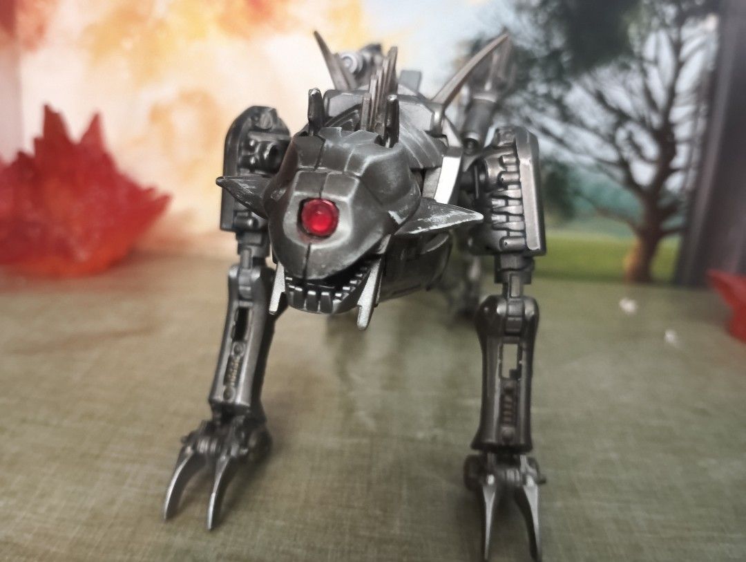 Transformers ROTF Deluxe Class Ravage Custom repainted, Hobbies & Toys ...