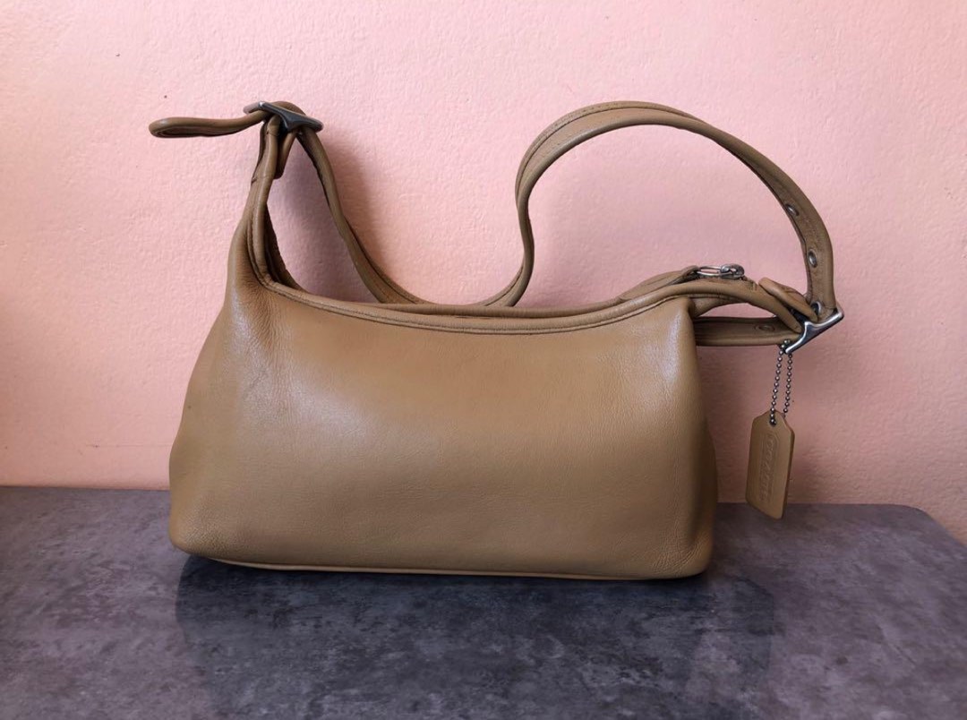 Vintage Coach Legacy Hobo Bag, Women's Fashion, Bags & Wallets ...