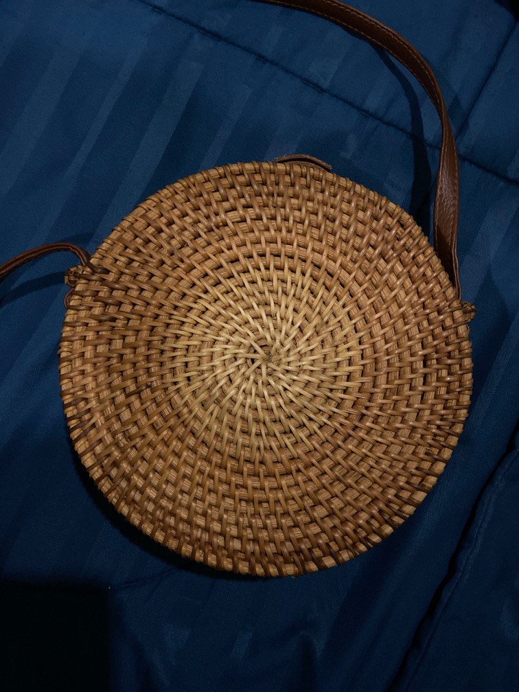 WTS beg tangan rotan made in Vietnam, Women's Fashion, Bags & Wallets ...