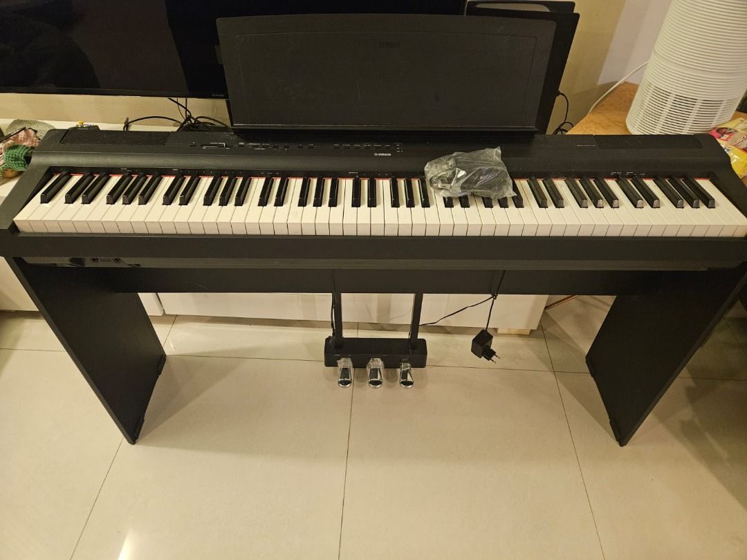 YAMAHA P125 88-Key Weighted Action Digital Piano with L125B Keyboard Furniture Stand, Hobbies ...