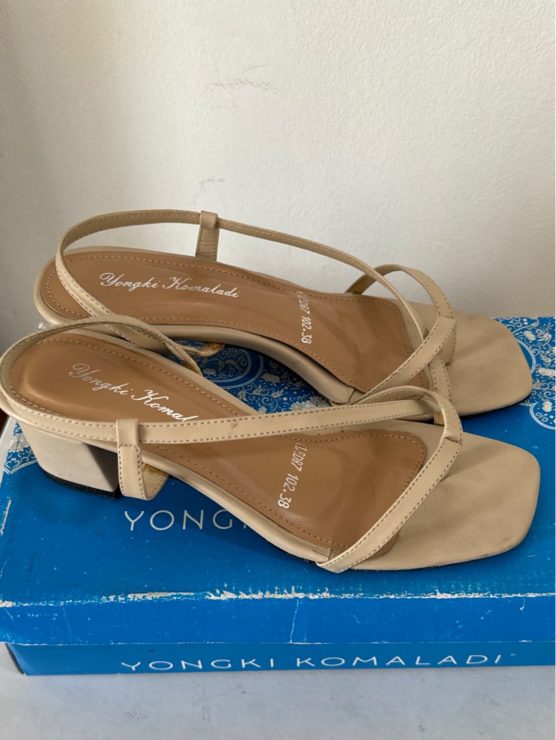 Yongki Komaladi heels shoes, Fesyen Wanita, Sepatu di Carousell