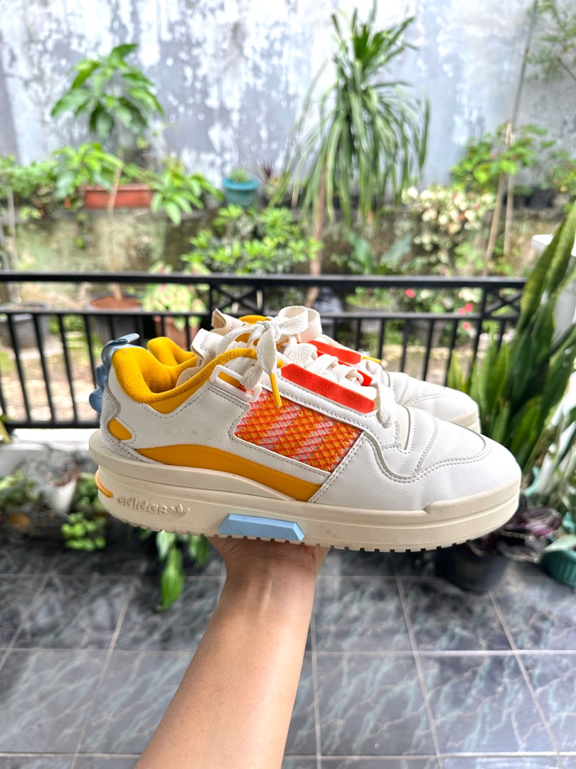 Adidas Forum Mod Low, Fesyen Pria, Sepatu , Sneakers di Carousell