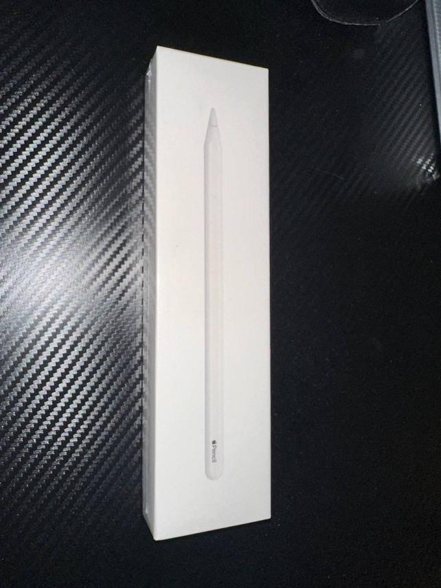 Apple pencil, Mobile Phones & Gadgets, Other Gadgets on Carousell