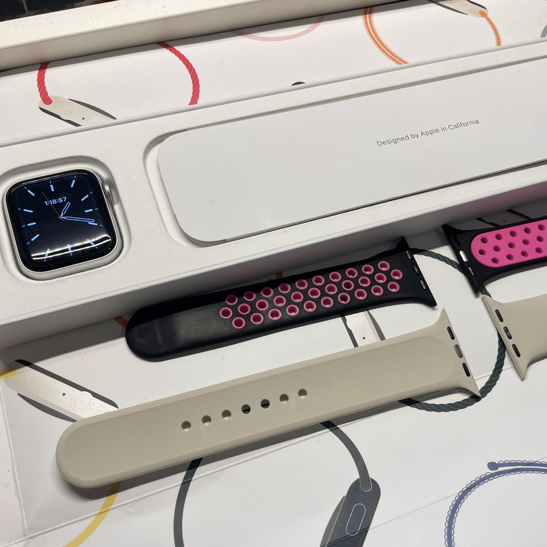 Apple Watch SE GPS 2nd Gen (40mm) Silver Aluminum Case, Mobile Phones ...