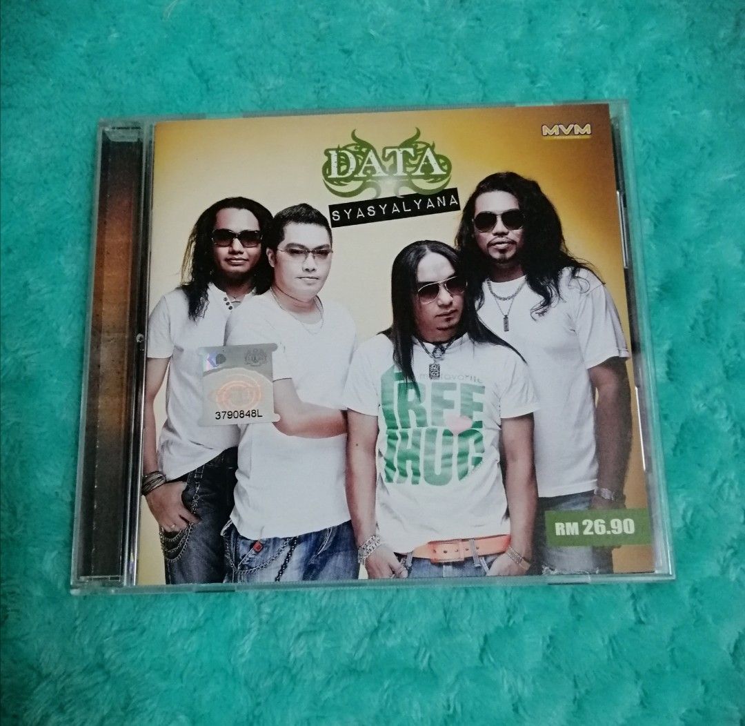 Cd Data album syasyalyana, Hobbies & Toys, Music & Media, CDs & DVDs on Carousell