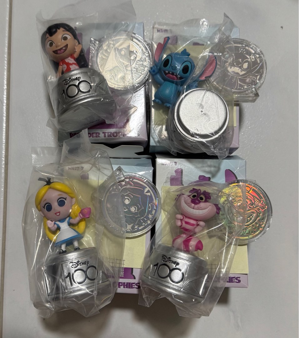 Cow Play Cow Moo Disney 100 Trophy Medal Blind Box - Lilo & Stitch ...