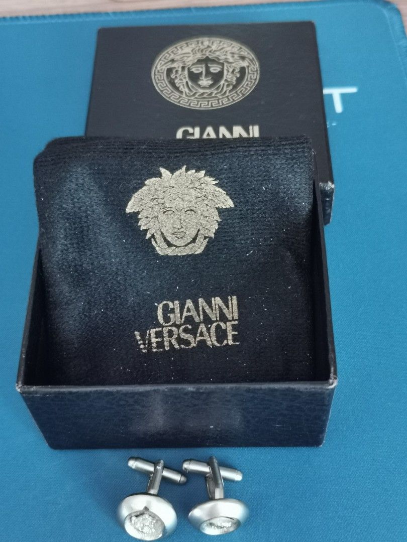 Gianni Versace medusa logo cufflinks, Men's Fashion, Watches ...