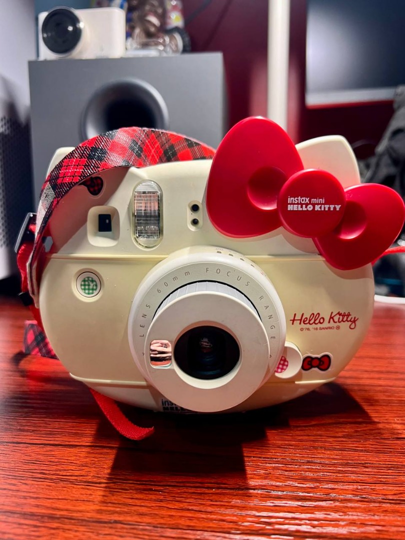 Hello kitty RED instax (Limited Edition), Photography, Cameras on Carousell