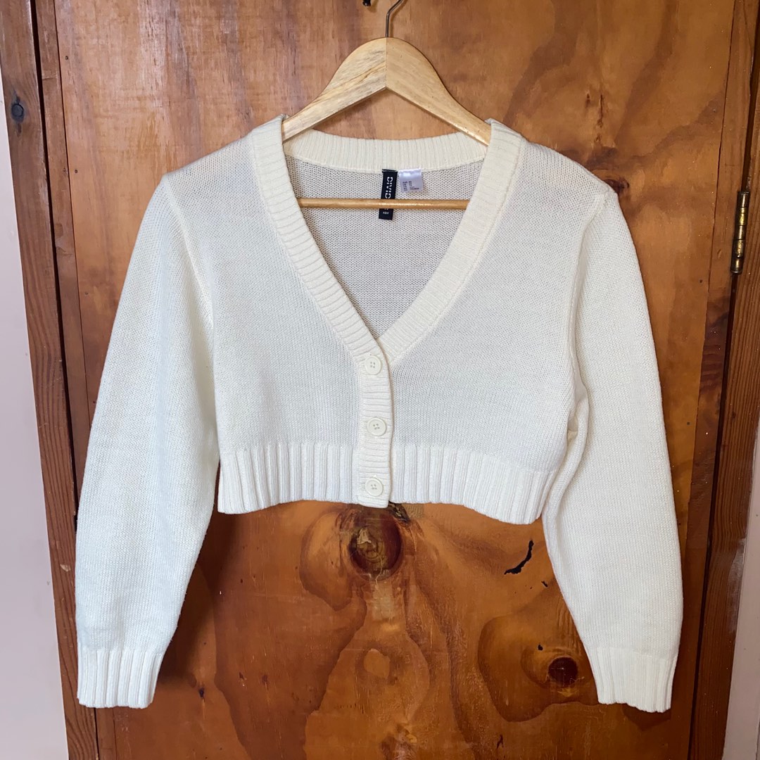 h&m divided cream white crop cardigan, Women's Fashion, Coats, Jackets ...