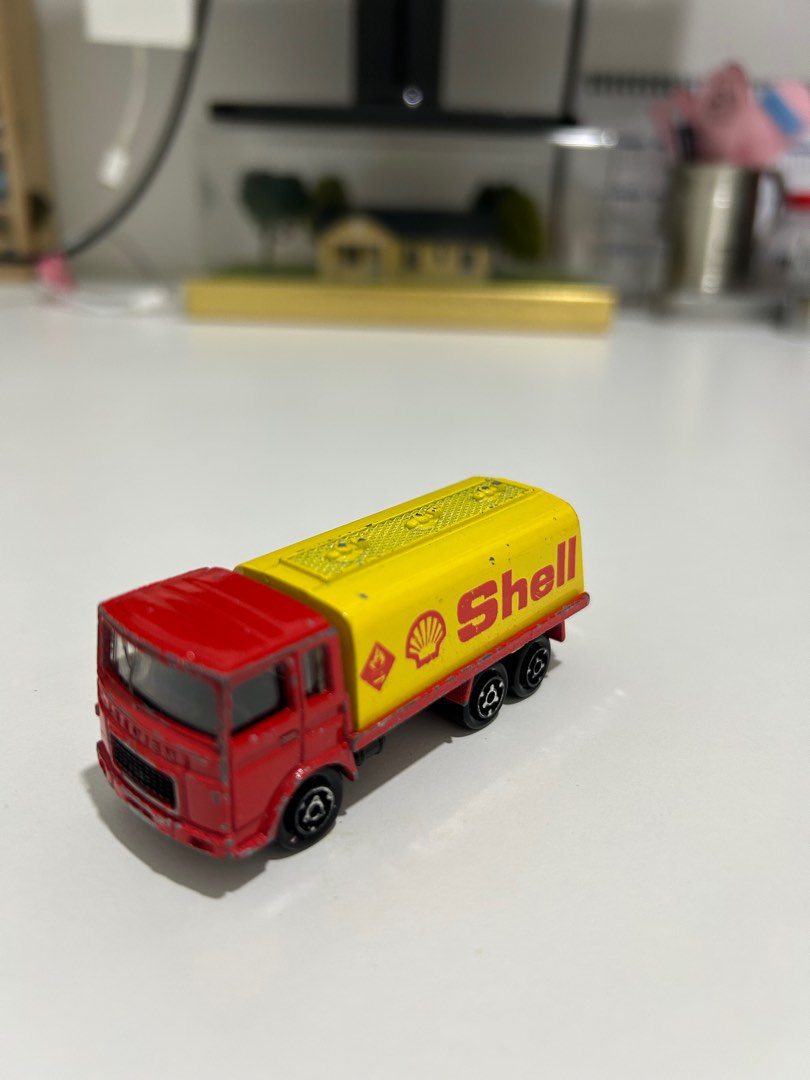 MAJORETTE SHELL TANKER, Hobbies & Toys, Toys & Games on Carousell