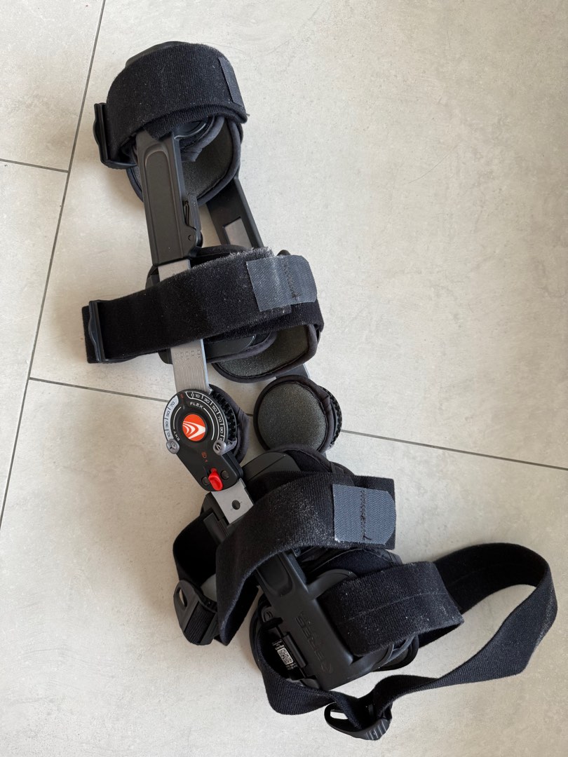 Medical grade knee brace support, Health & Nutrition, Medical Supplies ...