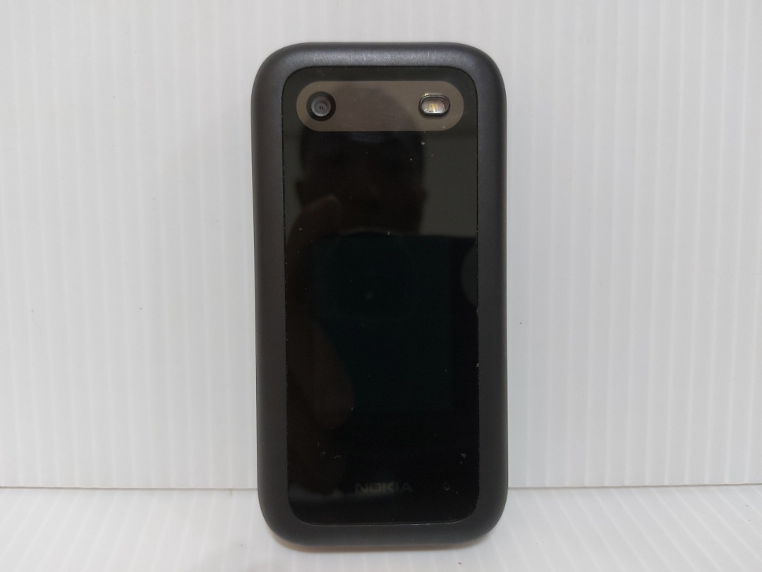 Nokia 2660 TA-1474 雙卡 4G LTE, 哩哩扣扣, 其他在旋轉拍賣