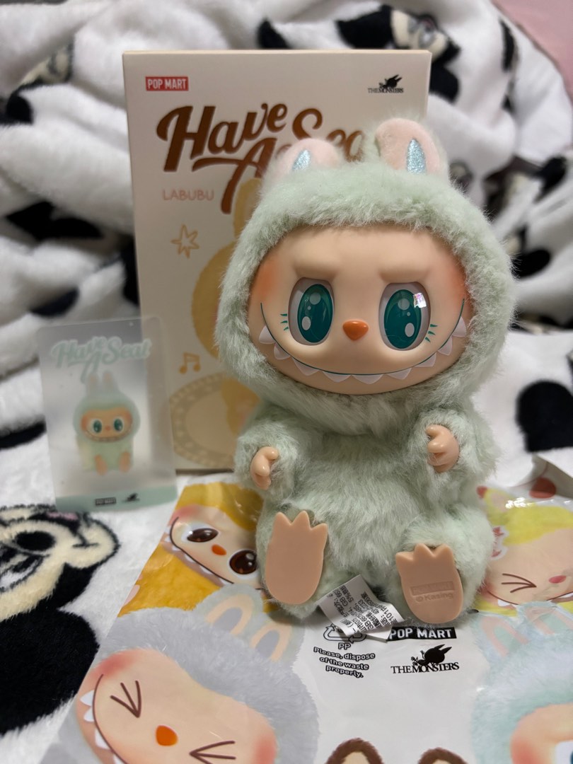 Original Labubu Ququ - Open Foil, Hobbies & Toys, Memorabilia ...