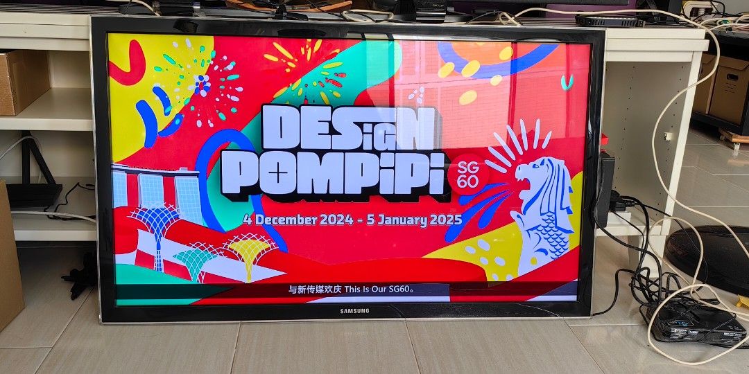 Samsung UA40D5000 40" Series 5 Multi-System LED TV. With wall bracket ...