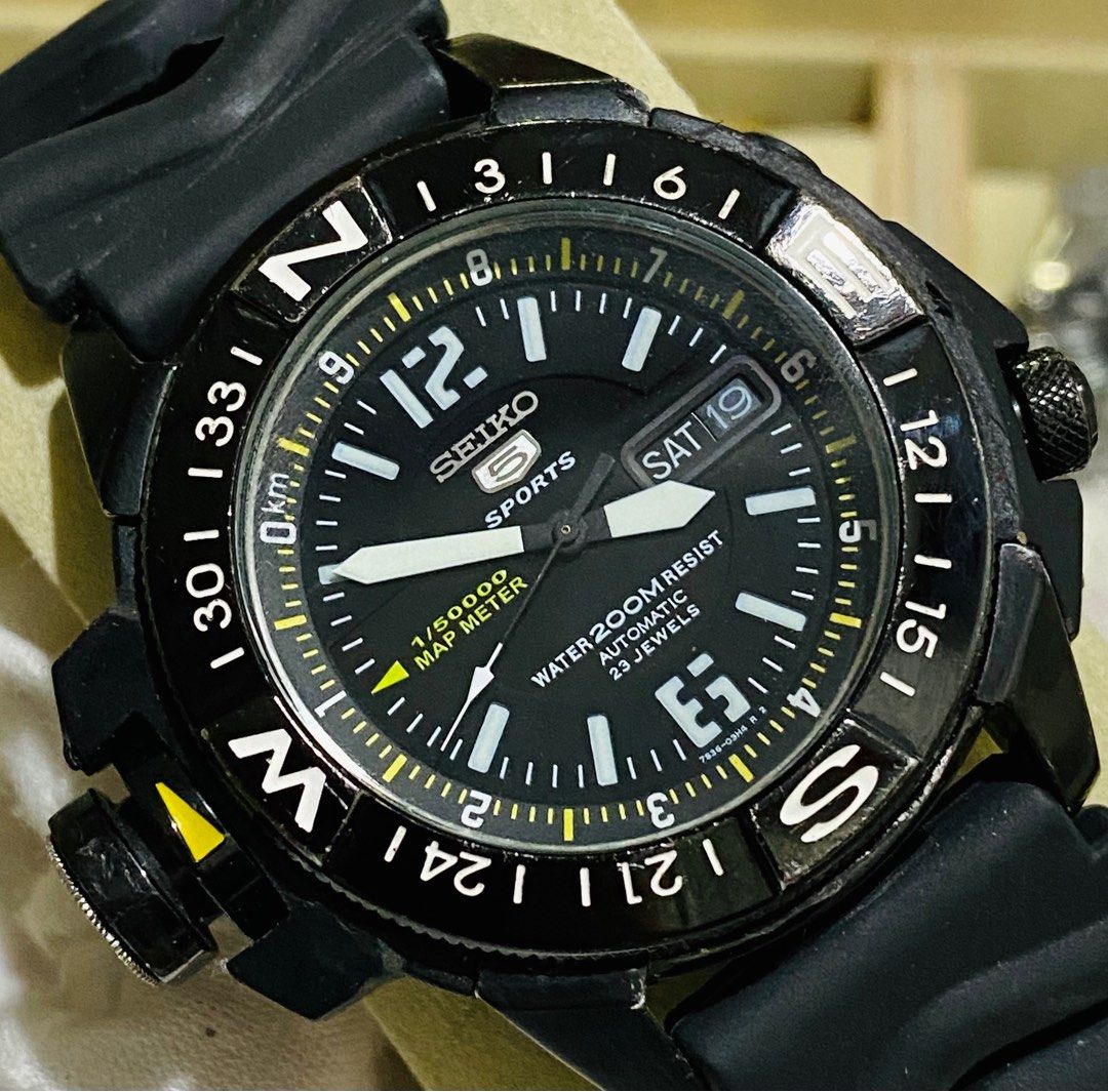 Seiko 5 Map Meter, Men's Fashion, Watches & Accessories, Watches on ...