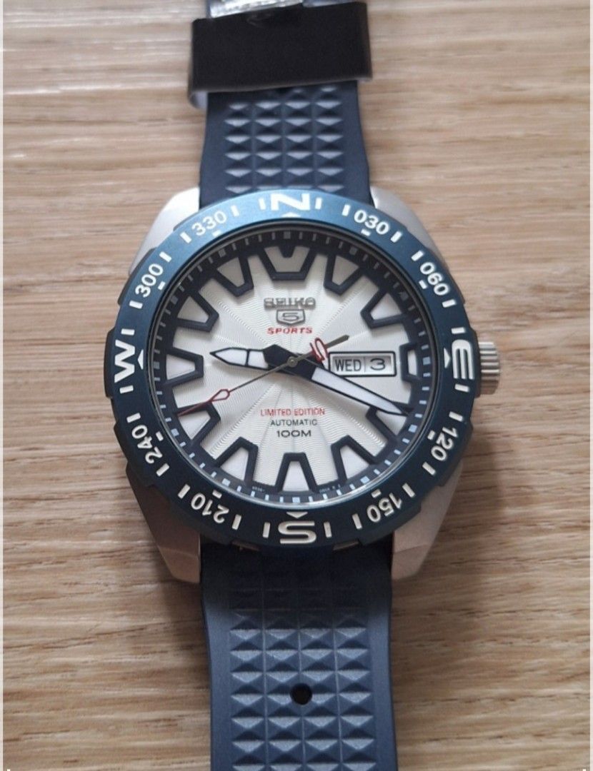 Seiko 5 Sports - Mt Fuji World Heritage Ltd Edition, Men's Fashion ...