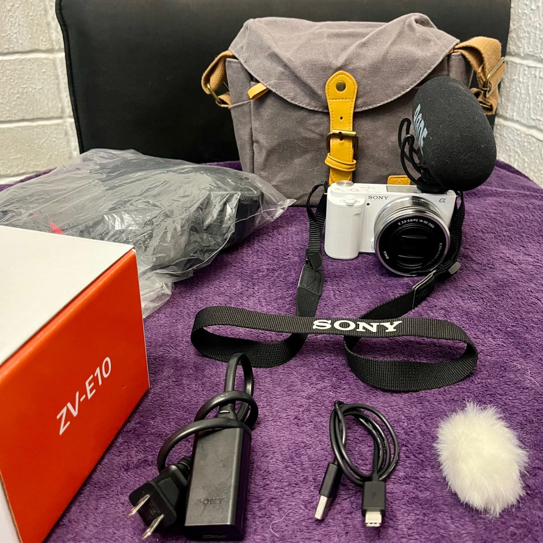 Sony ZV E10 with Rode Video Microphone, Photography, Cameras on Carousell