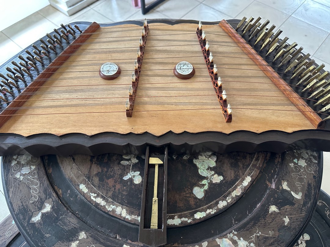 蝴蝶扬琴/vintage Yangqin/dulcimer, Hobbies & Toys, Music & Media, Musical ...