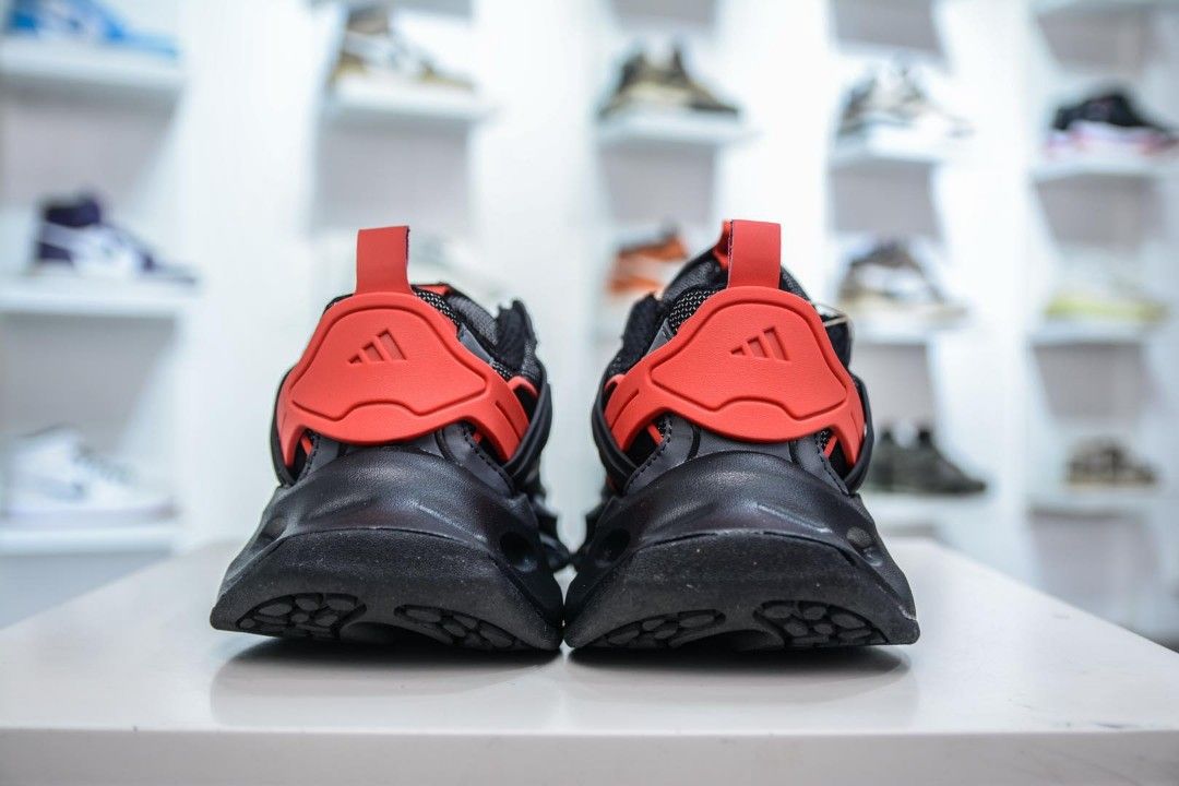 Adidas Vento XLG Runner Deluxe (2024) JQ2974, Men's Fashion, Footwear ...