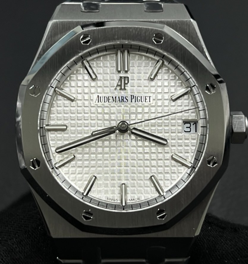 Audemars Piguet 15500 st v2 - ZF, Luxury, Watches on Carousell