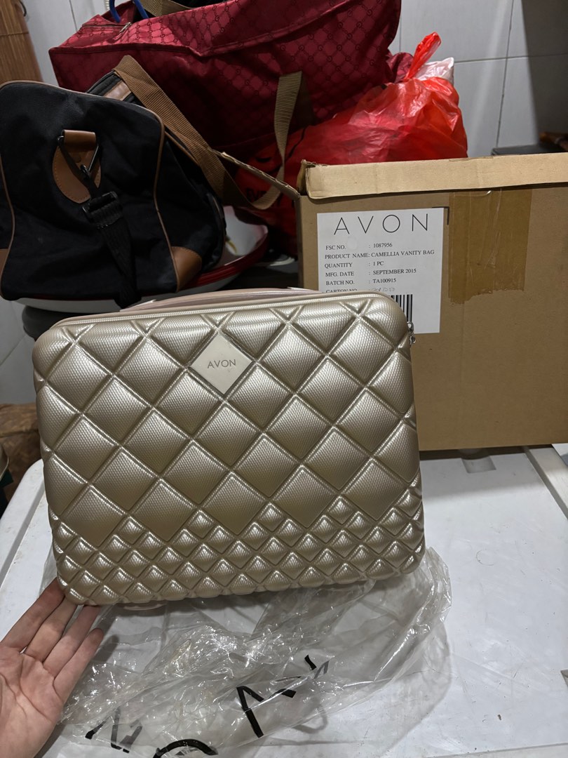 AVON CAMELIA VANITY BAG MAKEUP BAG BEG MINI BAG. LUGGAGE, Luxury, Bags & Wallets on Carousell
