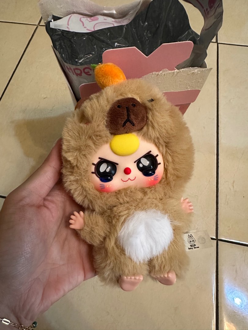 Baby Three Mini Capybara, Toys & Collectibles, Mainan di Carousell