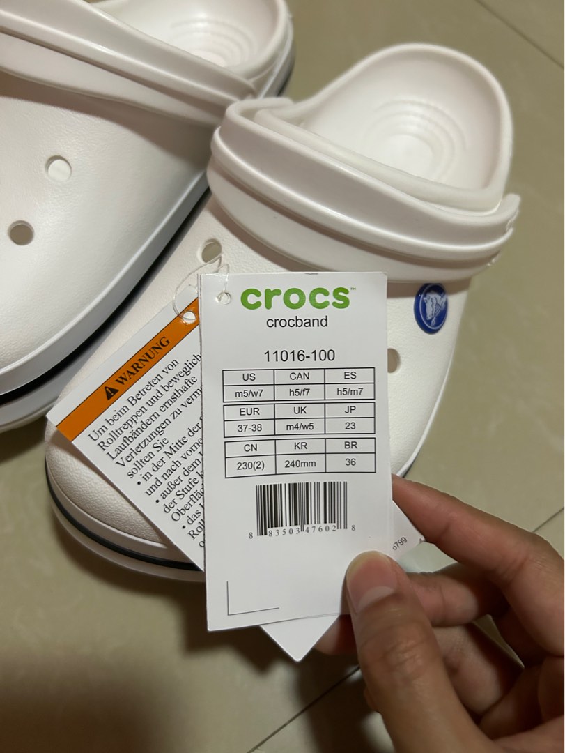 Crocs Band in White M5W7, Women's Fashion, Footwear, Slippers and ...