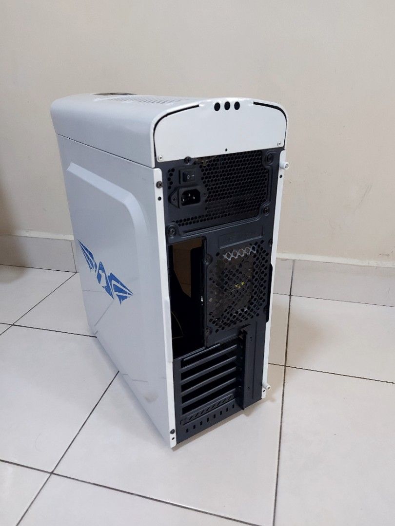 Gaming PC casing with AVF 550W PSU 3 x LED fan, Computers & Tech, Parts ...