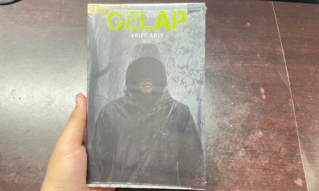 Gelap ( fixi ), Hobbies & Toys, Books & Magazines, Storybooks on Carousell