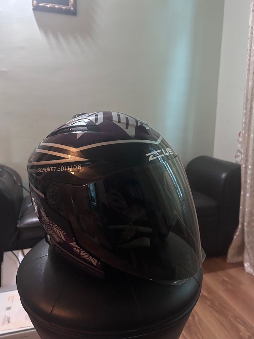 Helmet Zeus Songket Edition, Motorbikes on Carousell