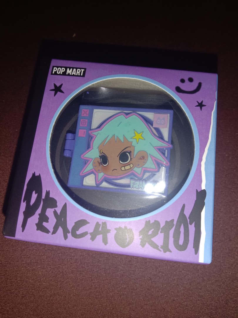 Lil Peach Riot: Loading! Series-Pin, Hobbies & Toys, Memorabilia ...