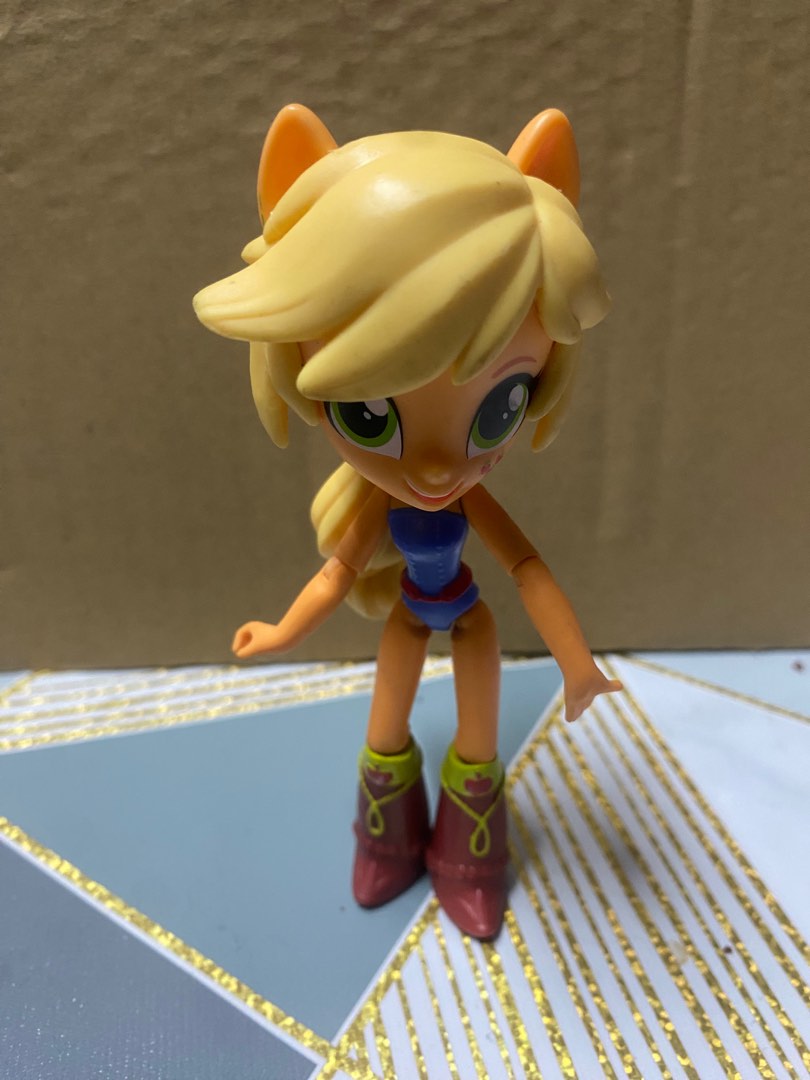 My Little Pony Applejack, Hobbies & Toys, Toys & Games on Carousell