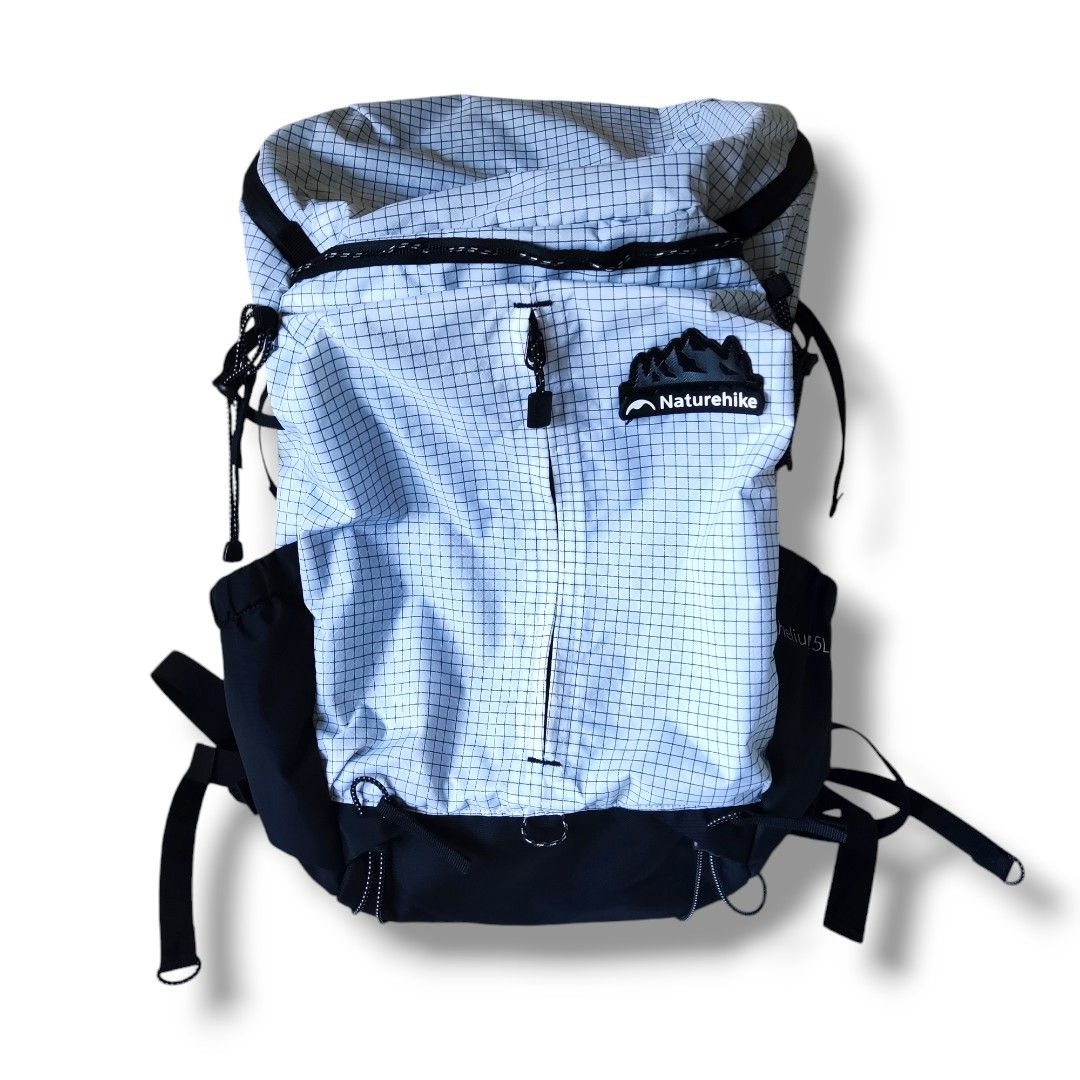 Naturehike Atmosphere Series 25L Backpack White, Sports Equipment ...