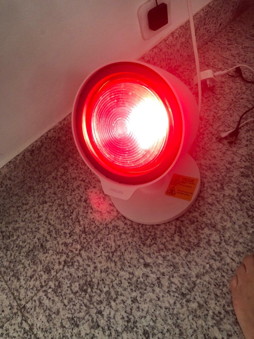Philips PR3110 150W Pain Relief Infrared Lamp with Better Mobility ...