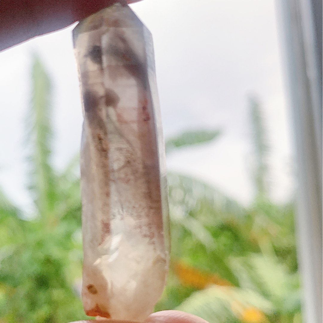 Red phantom quartz 1.5x5cm with one visible “phantom” inside, Women's ...