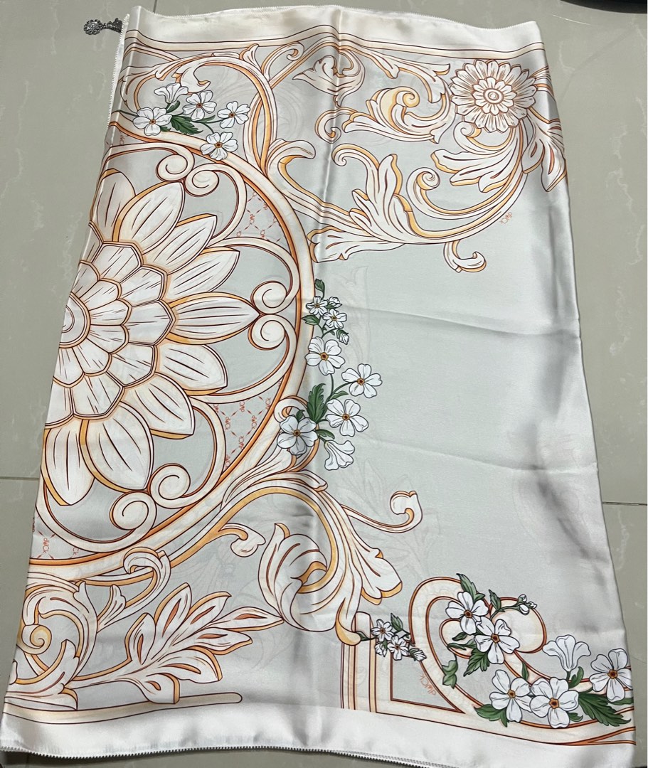 the heritage duck shawl in adun, Women's Fashion, Muslimah Fashion ...