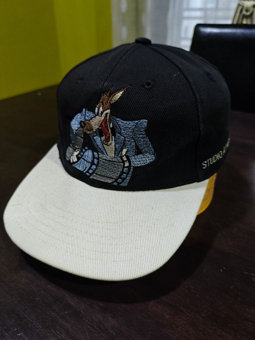 Vintage DROOPY CARTOON 1997 Studio Adventures Cap, Men's Fashion ...