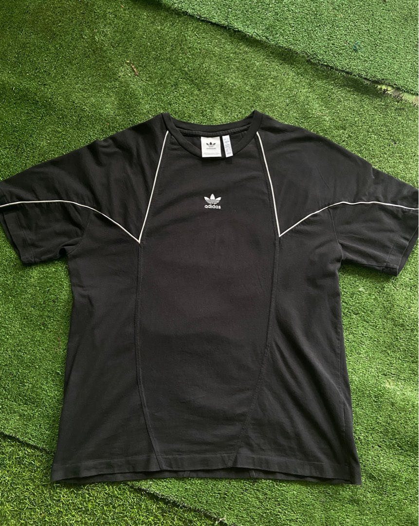 Adidas Center - Kain Sambung, Men's Fashion, Tops & Sets, Tshirts ...