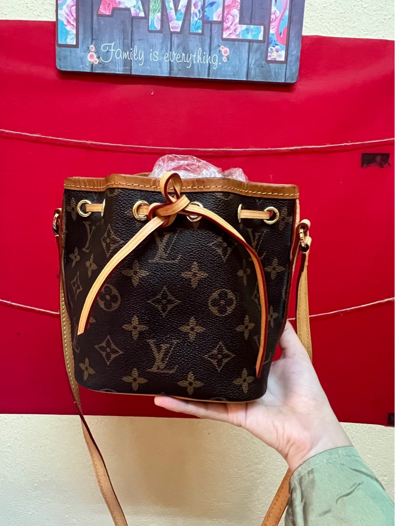 Bucket beg lv, Luxury, Bags & Wallets on Carousell