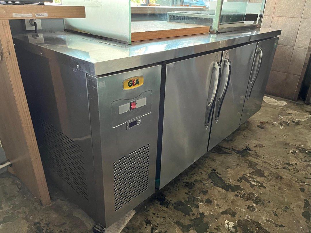 GEA Undercounter Chiller 3 pintu BUNDLE Showcase kaca, Kitchen ...