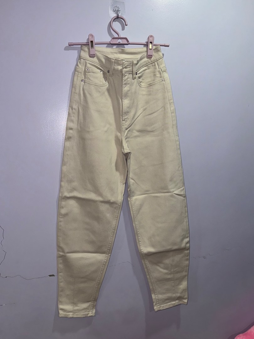 H&M cream colored pants, Women's Fashion, Bottoms, Jeans on Carousell
