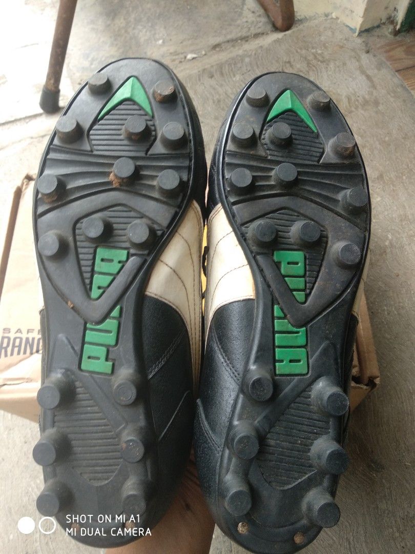 Jual sepatu bola puma jadul ori Bhan kulit asli bisa bayar d tempat ...
